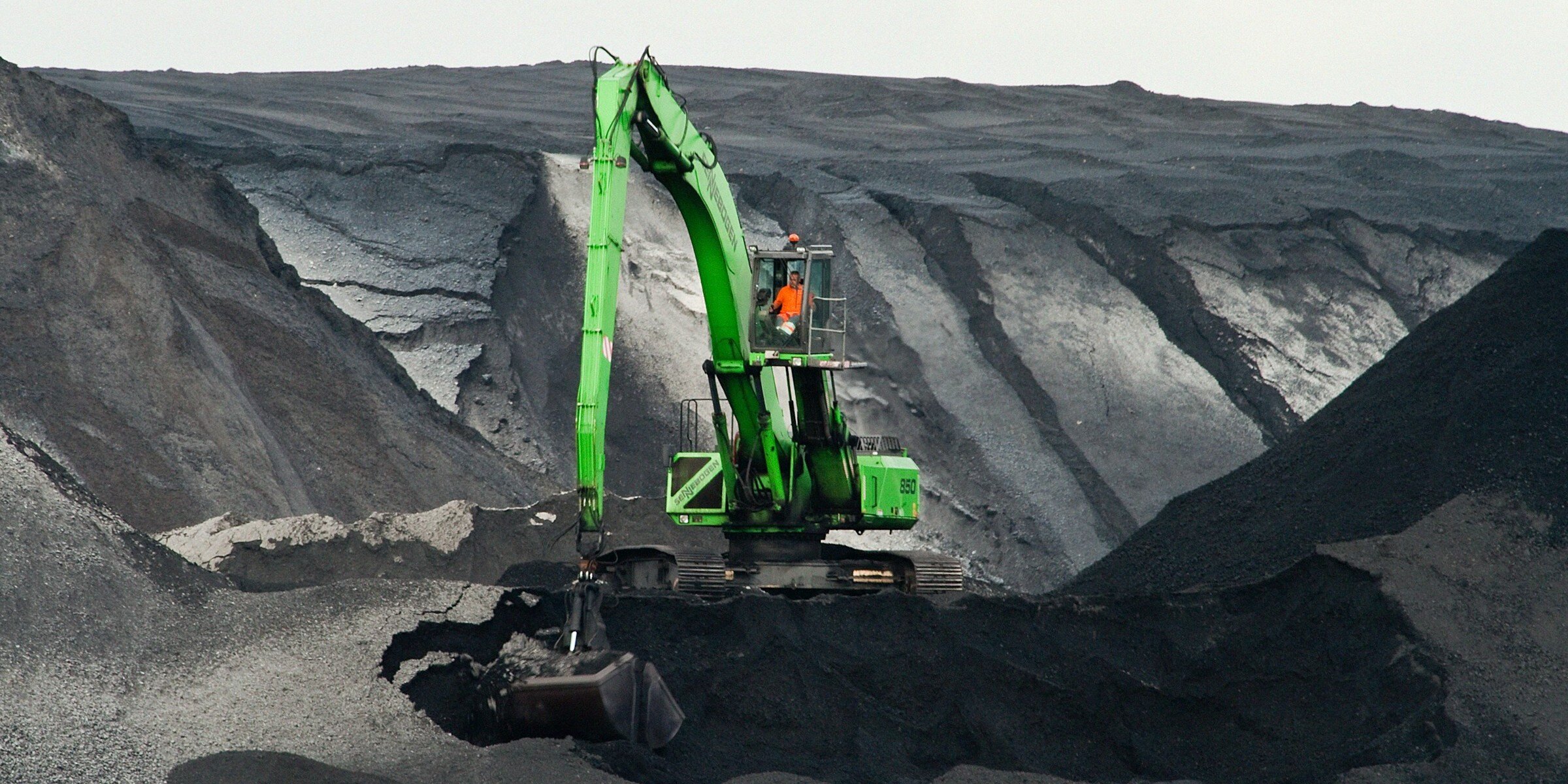 7 Innovations Shaping the Future of Mining and Extraction